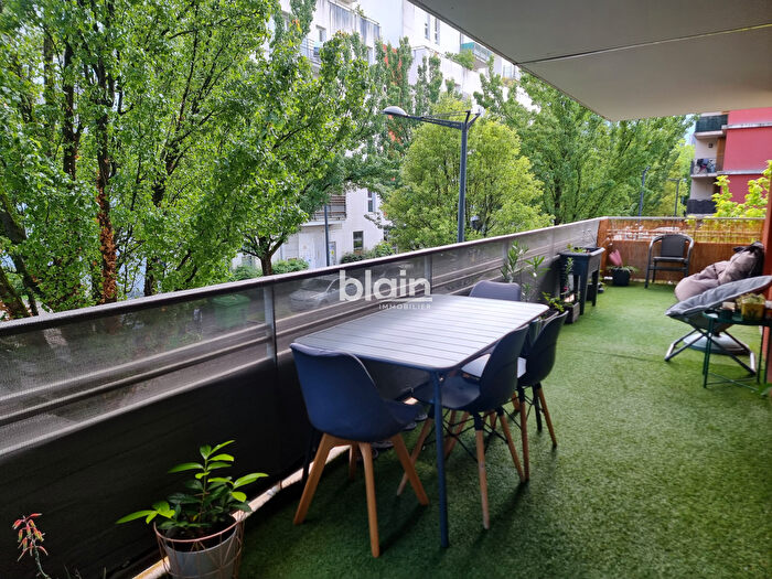 Appartement 4 pièces à vendre - Grenoble, Village Olympique