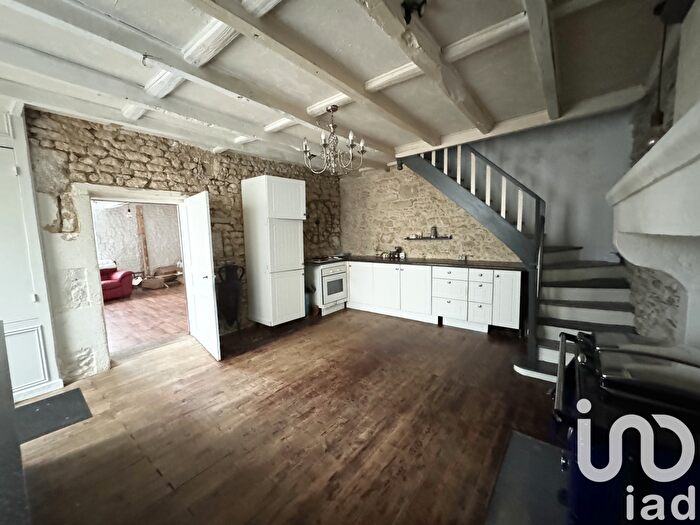 Maison à vendre - Saint-Amant-de-Bonnieure - 6 pièces