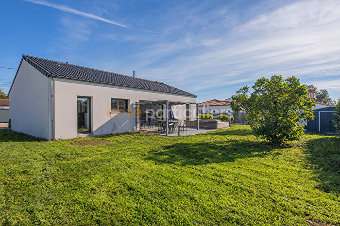 Maison à vendre - Rouans - 6 pièces - 3 chambres