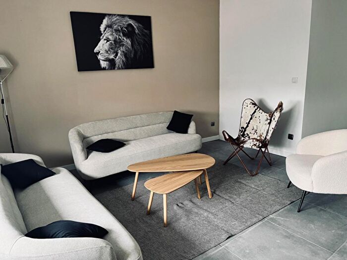 Maison à vendre - Valenciennes - 8 pièces - 5 chambres