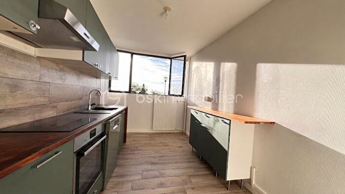 Rillieux-la-Pape, Ville nouvelle Sud - Appartement 3 pièces à vendre