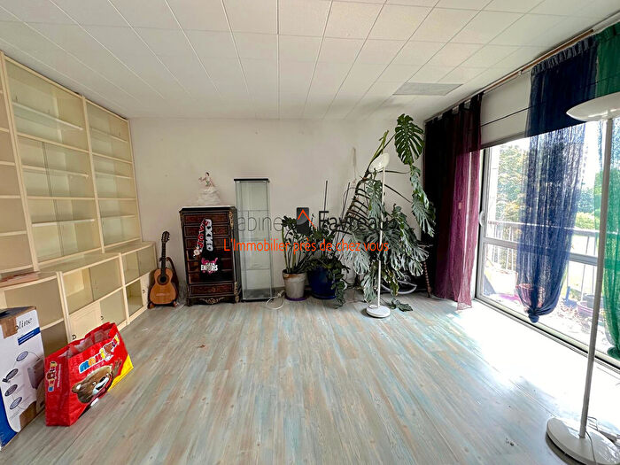 Appartement à vendre - Fresnes, Centre-ville - 5 pièces - 3 chambres