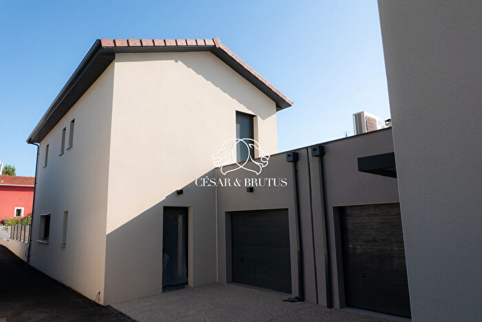 Vénissieux, Max Barel, Charreard : Maison 5 pièces à vendre
