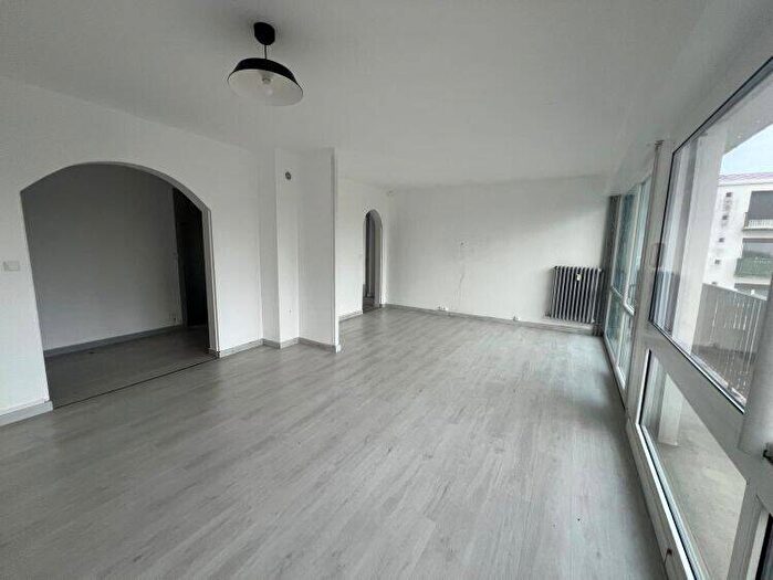 Appartement à louer - Vert-Bois Centre, Saint-Dizier - 4 pièces - 2 chambres