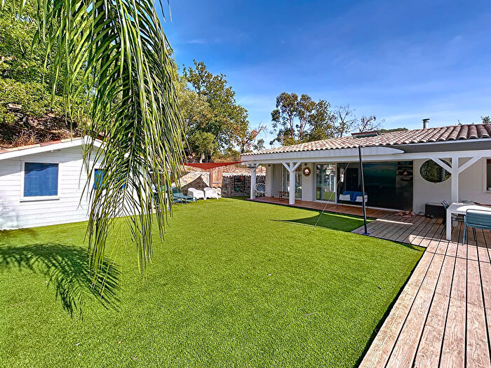 Maison à vendre - Les Adrets-de-lEstérel - 4 pièces - 3 chambres
