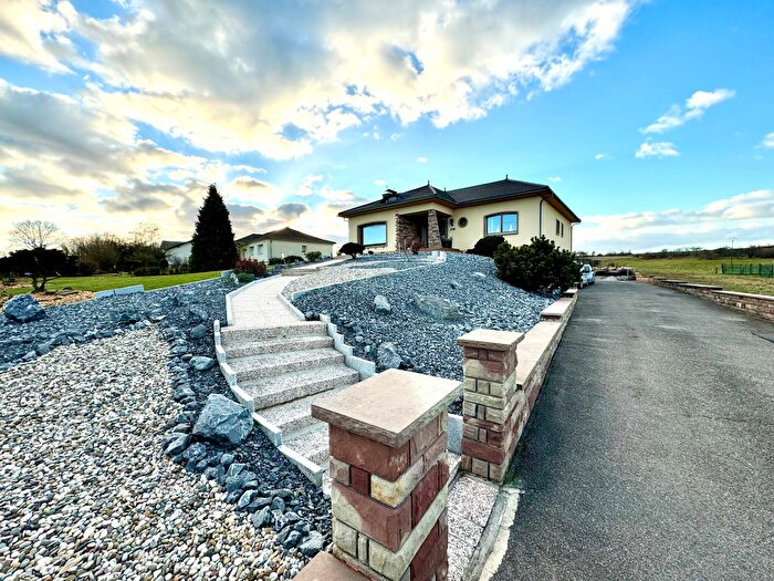 Maison à vendre - Sarralbe - 8 pièces - 4 chambres