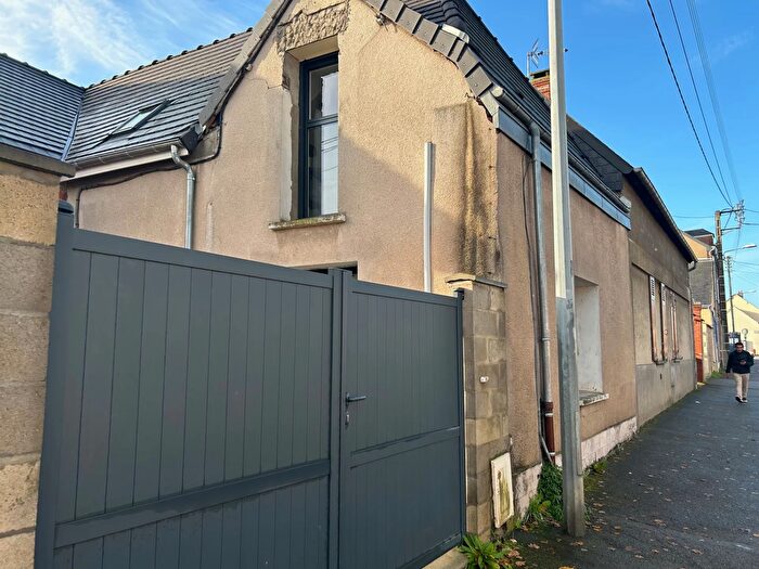 Maison à louer - Chartres, Fulbert - 2 pièces - 1 chambre