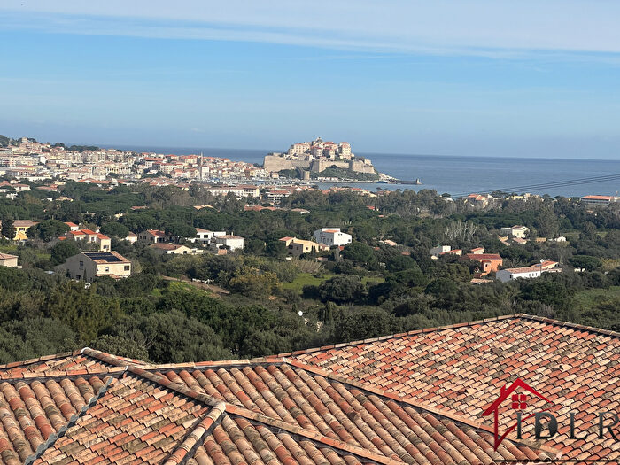Appartement 4 pièces à vendre - Calvi