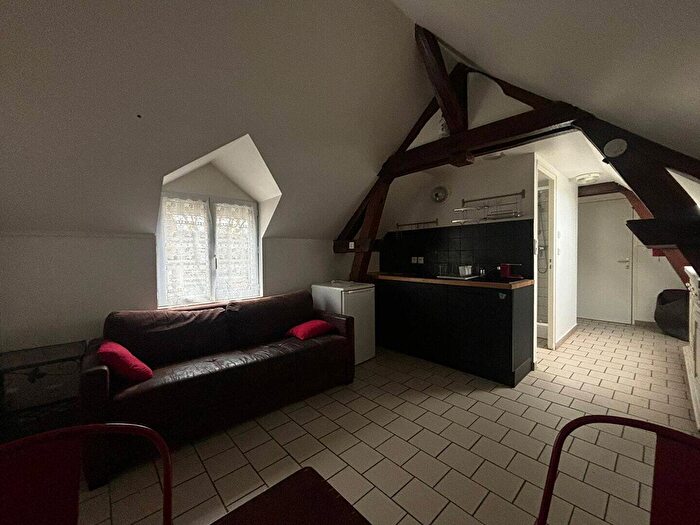 Appartement à louer - Briand Leclerc, Sens - 2 pièces - 1 chambre