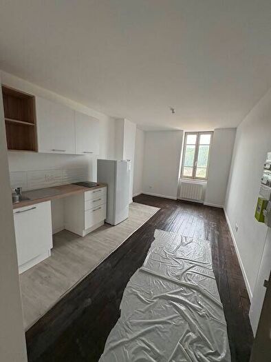 Appartement à louer - Thizy-les-Bourgs - 3 pièces - 2 chambres