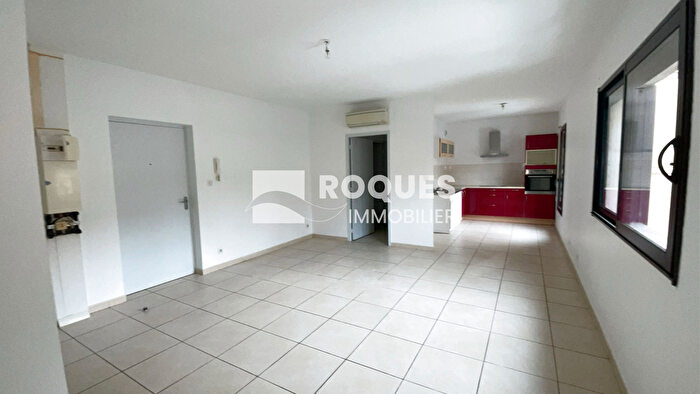 Appartement à louer - Lodève - 2 pièces - 1 chambre