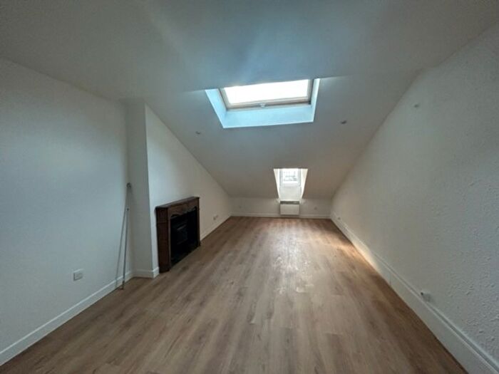 Villeurbanne, République, Tolstoi : Appartement 2 pièces à louer