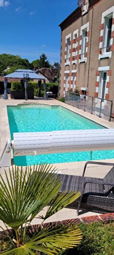 Maison à vendre - Henrichemont - 9 pièces - 6 chambres