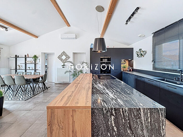 Maison à vendre - Saint-Didier-sur-Chalaronne - 5 pièces - 4 chambres