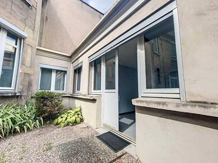 Saint Fiacre-Trois Maisons, Nancy - Appartement 1 pièce à louer