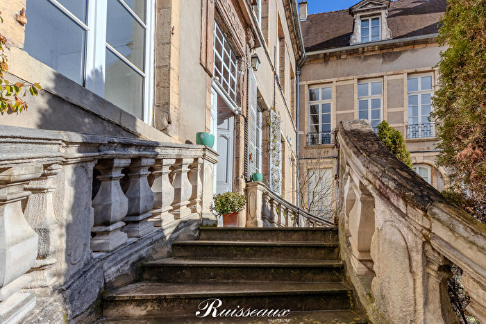 Dijon, Centre-ville : Appartement 5 pièces à vendre