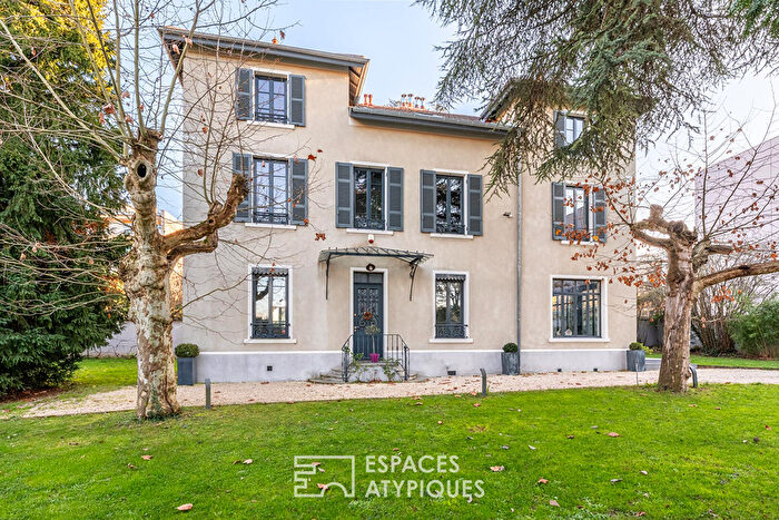 Maison à vendre - Caluire-et-Cuire, Cuire-le-bas, Cuire-le-Haut - 10 pièces - 7 chambres