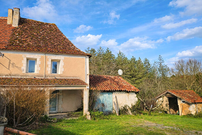 Maison à vendre - Villamblard - 4 pièces - 2 chambres