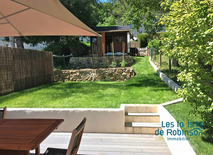 Le Plessis-Robinson : Maison 6 pièces à vendre