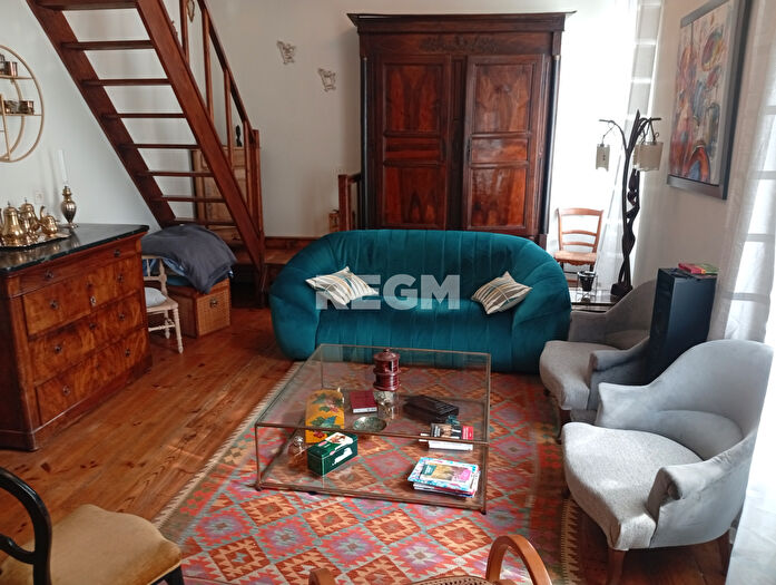 Maison à vendre - Pau, Centre-ville - 9 pièces - 5 chambres