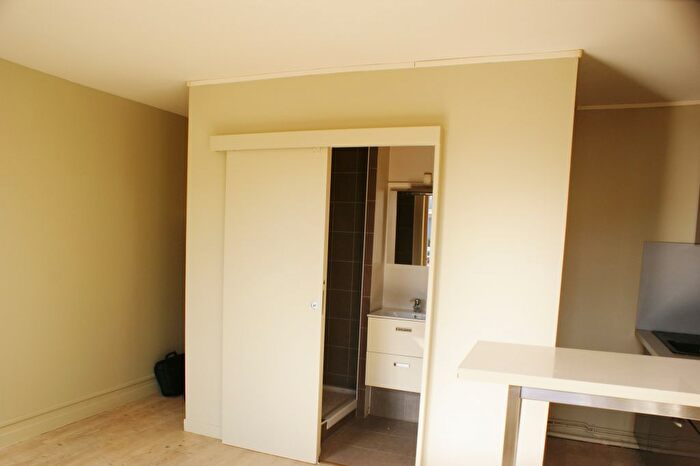 Appartement à louer - Montélimar, Centre-ville - 1 pièce