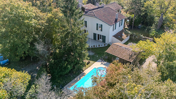 Maison à vendre - Nérac - 6 pièces - 5 chambres