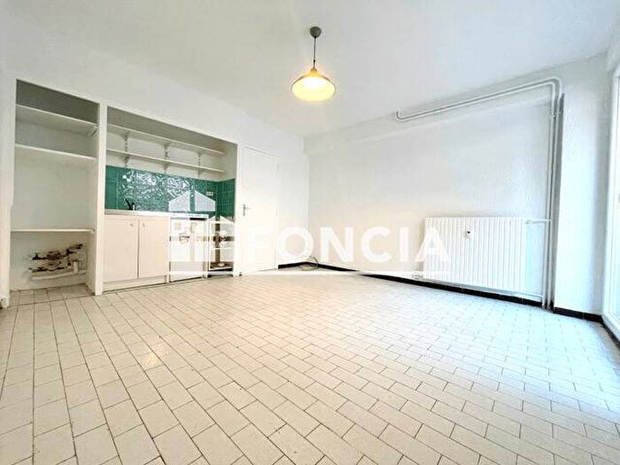 Appartement à louer - Champ de Mars, Toulon - 1 pièce