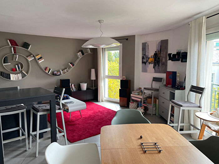 Appartement à louer - Nantes, Saint-Clément, Jardin des plantes, Caserne Lamoricière - 3 pièces - 2 chambres