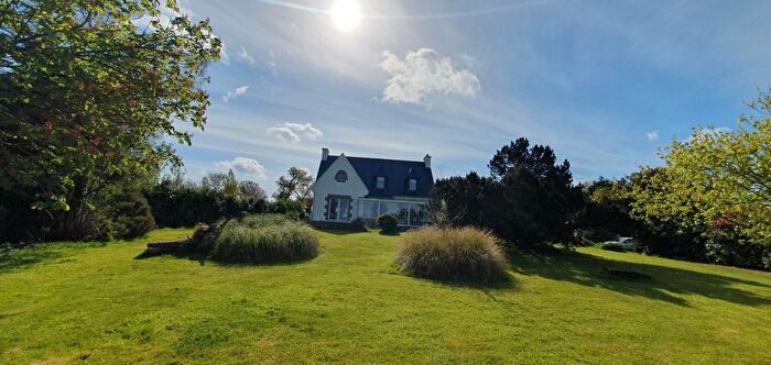 Maison à vendre - Trélévern - 7 pièces - 5 chambres