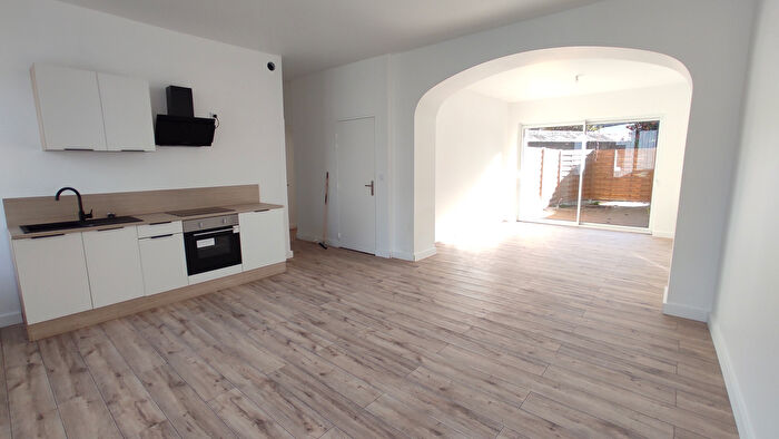 Appartement à vendre - Nozay - 3 pièces - 2 chambres