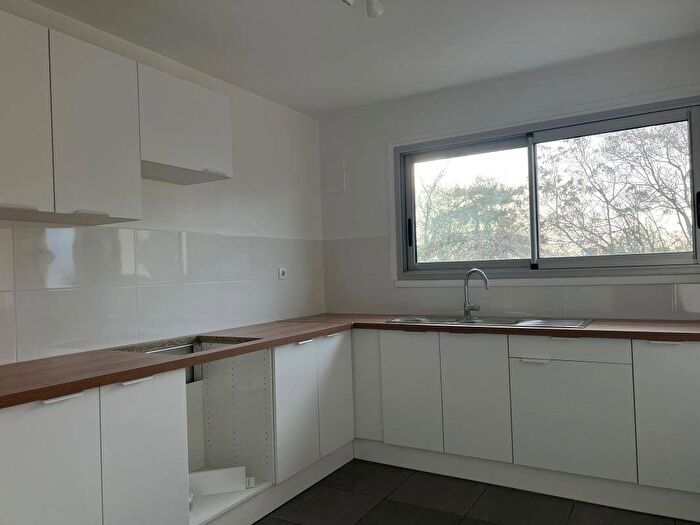 Appartement 4 pièces à louer à Gare-Varennes-Zone Industrielle, Sucy-en-Brie