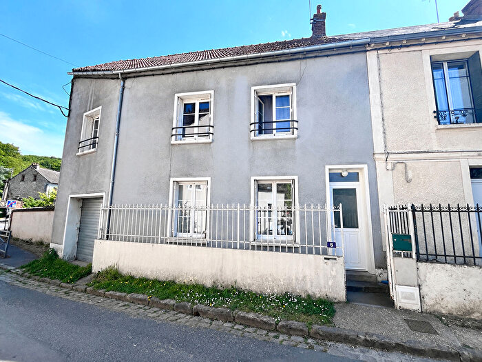 Maison 4 pièces à louer à Sermaise
