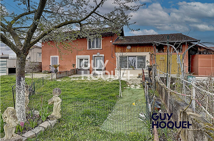 Maison 6 pièces à Polliat, à vendre