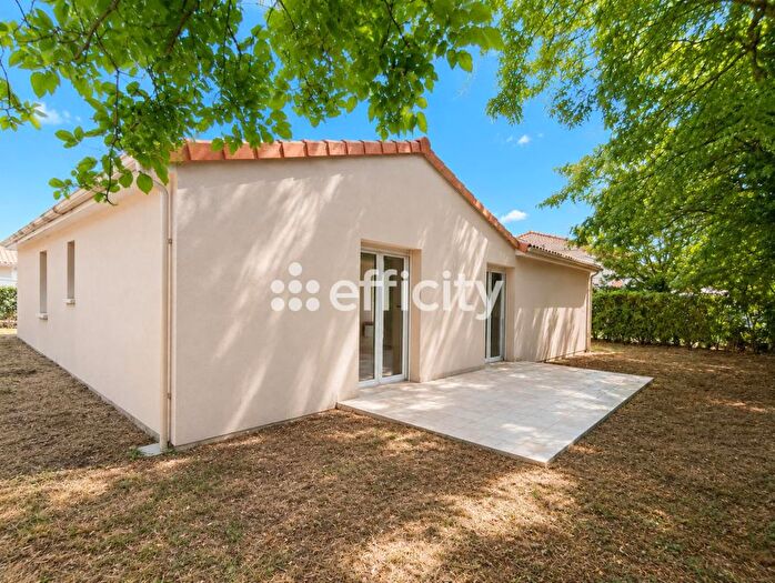 Jaunay-Clan - Maison 5 pièces à vendre