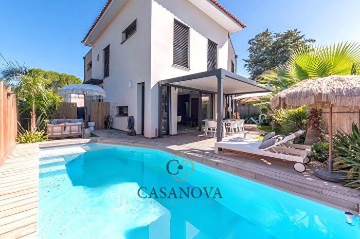 Maison à vendre - Prades-le-Lez - 9 pièces - 8 chambres