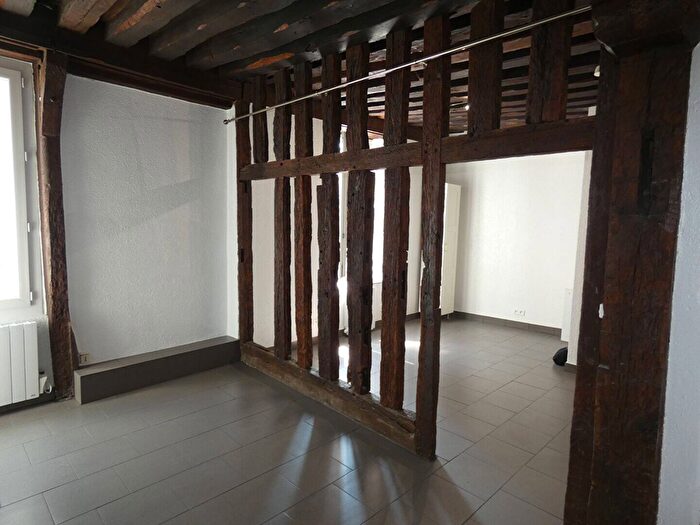 Appartement à louer - Carmes Sud, Orléans - 1 pièce - 1 chambre