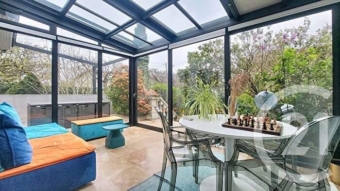 Maison à vendre - Champs-sur-Marne, Bords de Marne - 6 pièces - 4 chambres