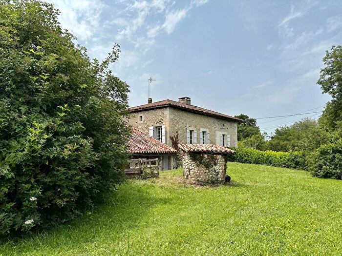 Maison à vendre - Ribérac - 5 pièces - 3 chambres