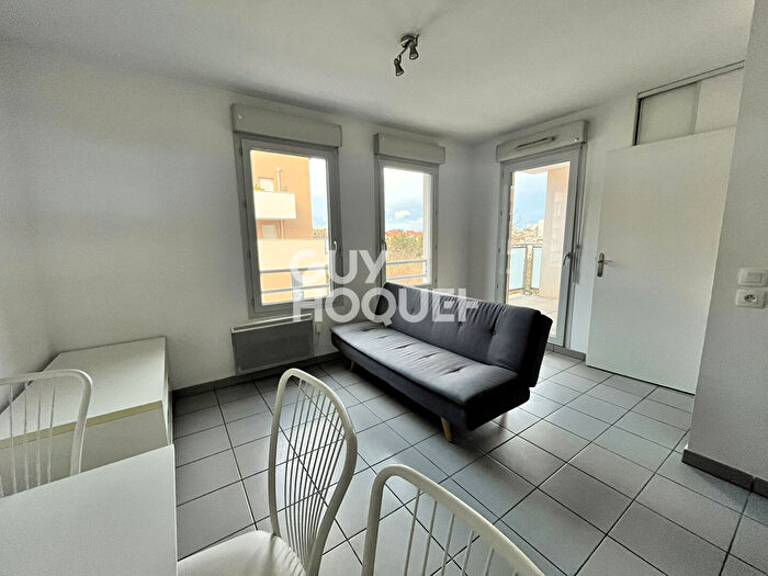 Décines-Charpieu, Centre-ville : Appartement 1 pièce à louer