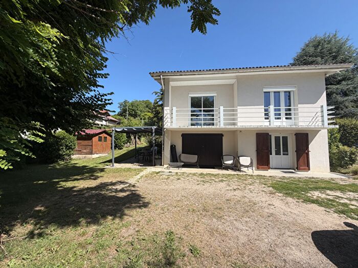 Maison 4 pièces à Saint-Hilaire-de-la-Côte, à louer