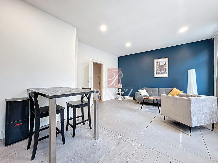 Appartement à louer - Strasbourg, Tribunal, Les Halles, Poincaré - 2 pièces - 1 chambre