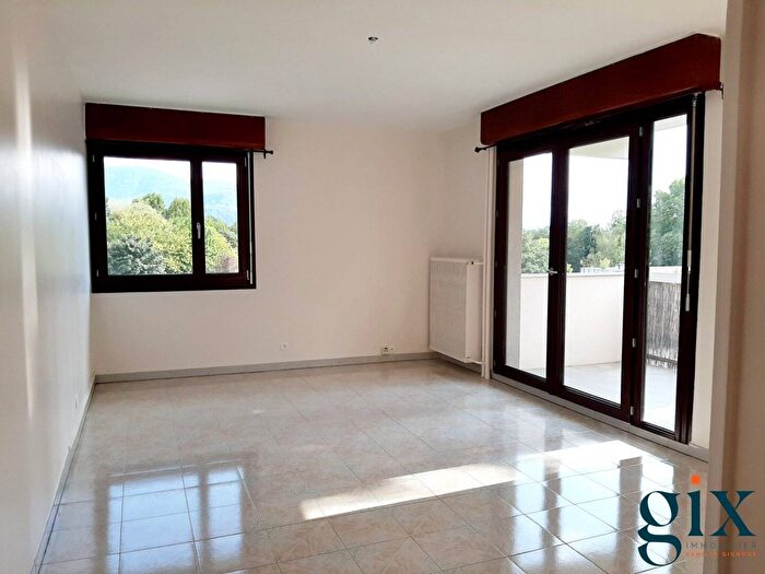 Appartement à louer - Bealieres, Meylan - 4 pièces - 2 chambres