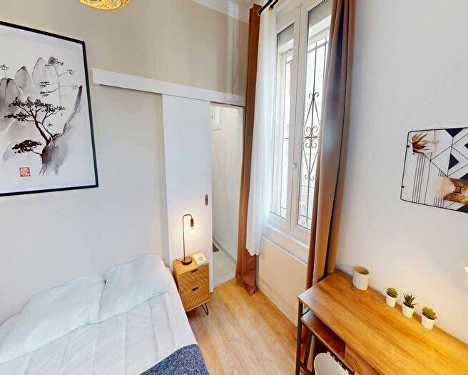 Appartement à louer - Nansouty, Saint Genès, Bordeaux - 4 pièces - 4 chambres