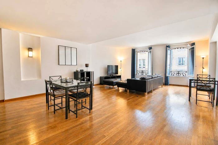 Appartement 4 pièces à Zone Pietonne, Avignon, à louer