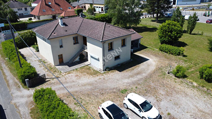 Saint-Germain-du-Bois : Maison 5 pièces à vendre