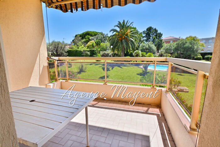 Appartement 2 pièces à vendre à Vallauris, Pertuades