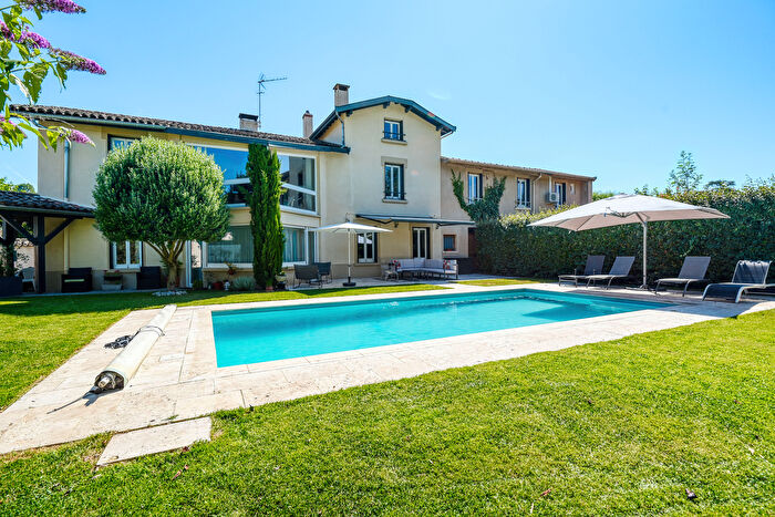 Maison à vendre - Brignais - 8 pièces - 5 chambres