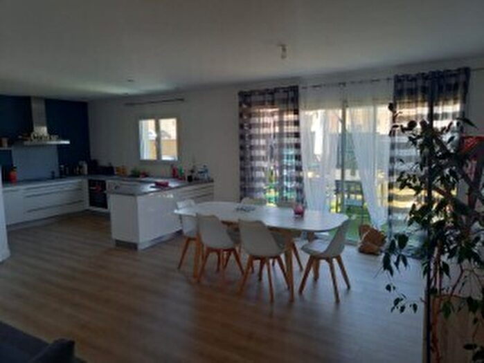 Maison 5 pièces à louer à Léojac