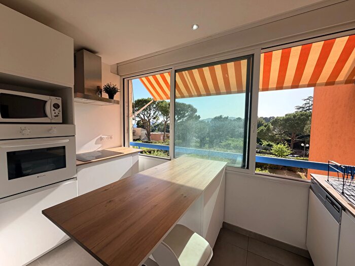 Appartement 1 pièce à louer à La Ciotat, Fontsainte