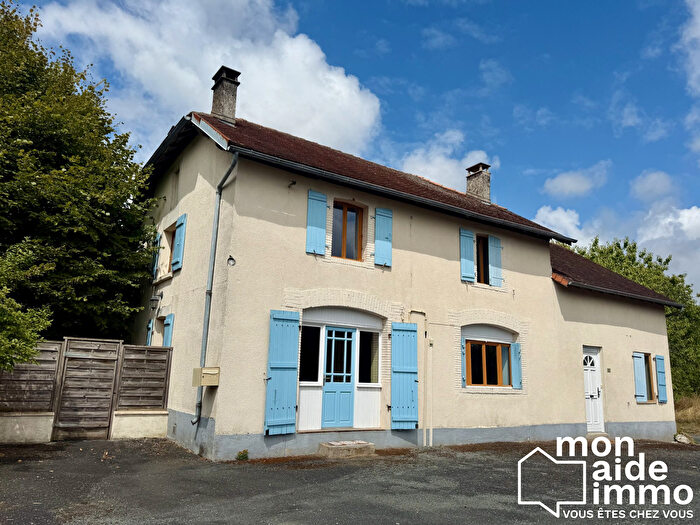 Maison à vendre - Saint-Pierre-de-Frugie - 5 pièces - 4 chambres